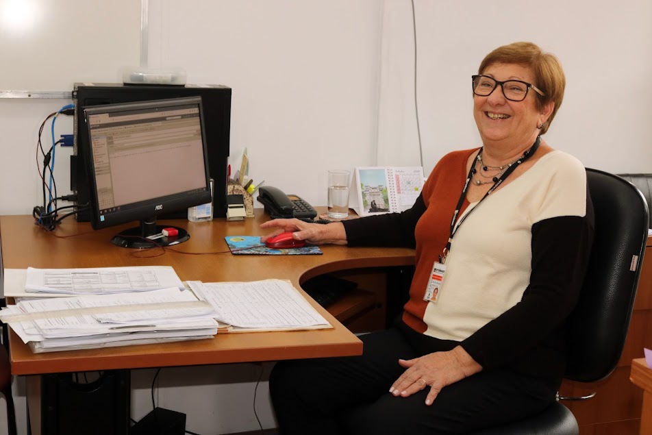 Mês do Servidor: Maria Regina faz o elo entre o Estado e a sociedade há ...