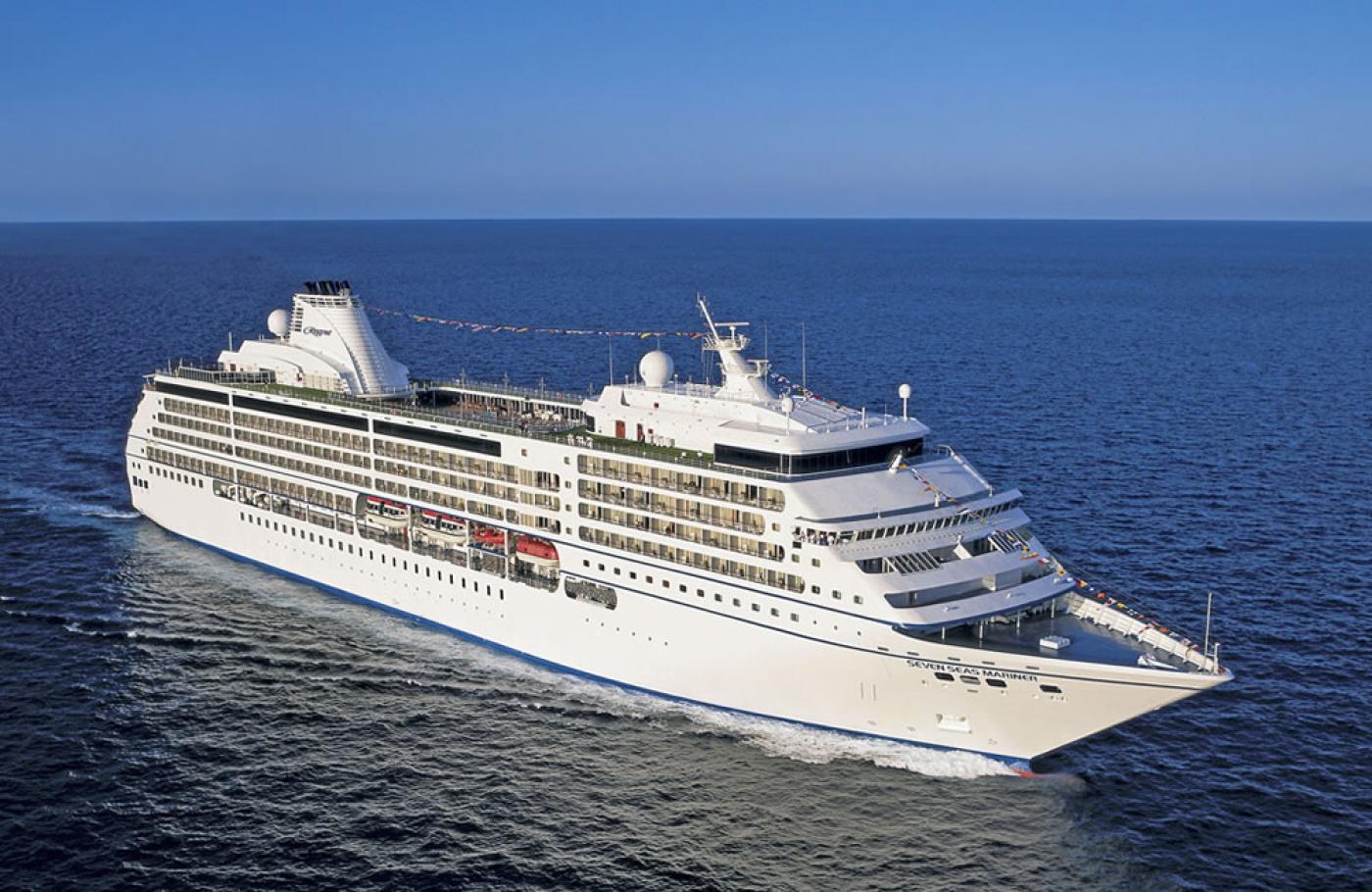 Luxuoso navio faz escala em Santos pela 1ª vez | Notícia | Prefeitura ...