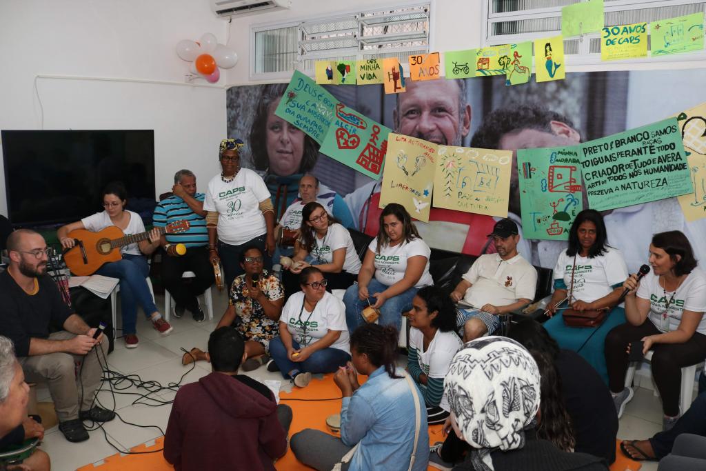 Primeiro Caps No Brasil - LIBRAIN